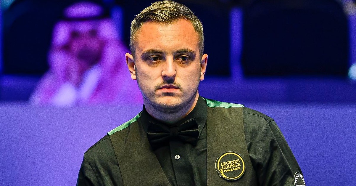 Haydon Pinhey: A Professional Snooker Player with a 2-Year Main Tour ...